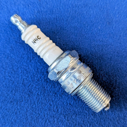 Champion N4C Spark Plug | Kingpin Components
