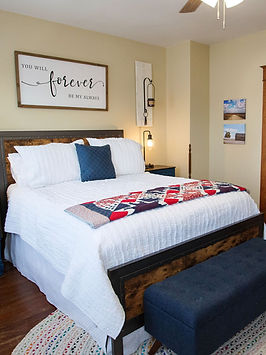 Bed & Breakfast in Weston, Mo | Weston Firefly Inn | United States