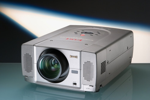 Eiki LC-X70 Video Projector 5000 ANSI lumen with remote control and ...