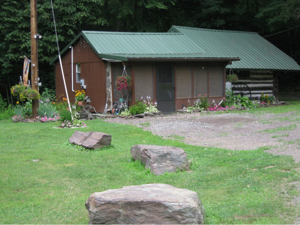 Cozy | Rental | Bear Swamp Cabin | Northeast Pennsylvania ...