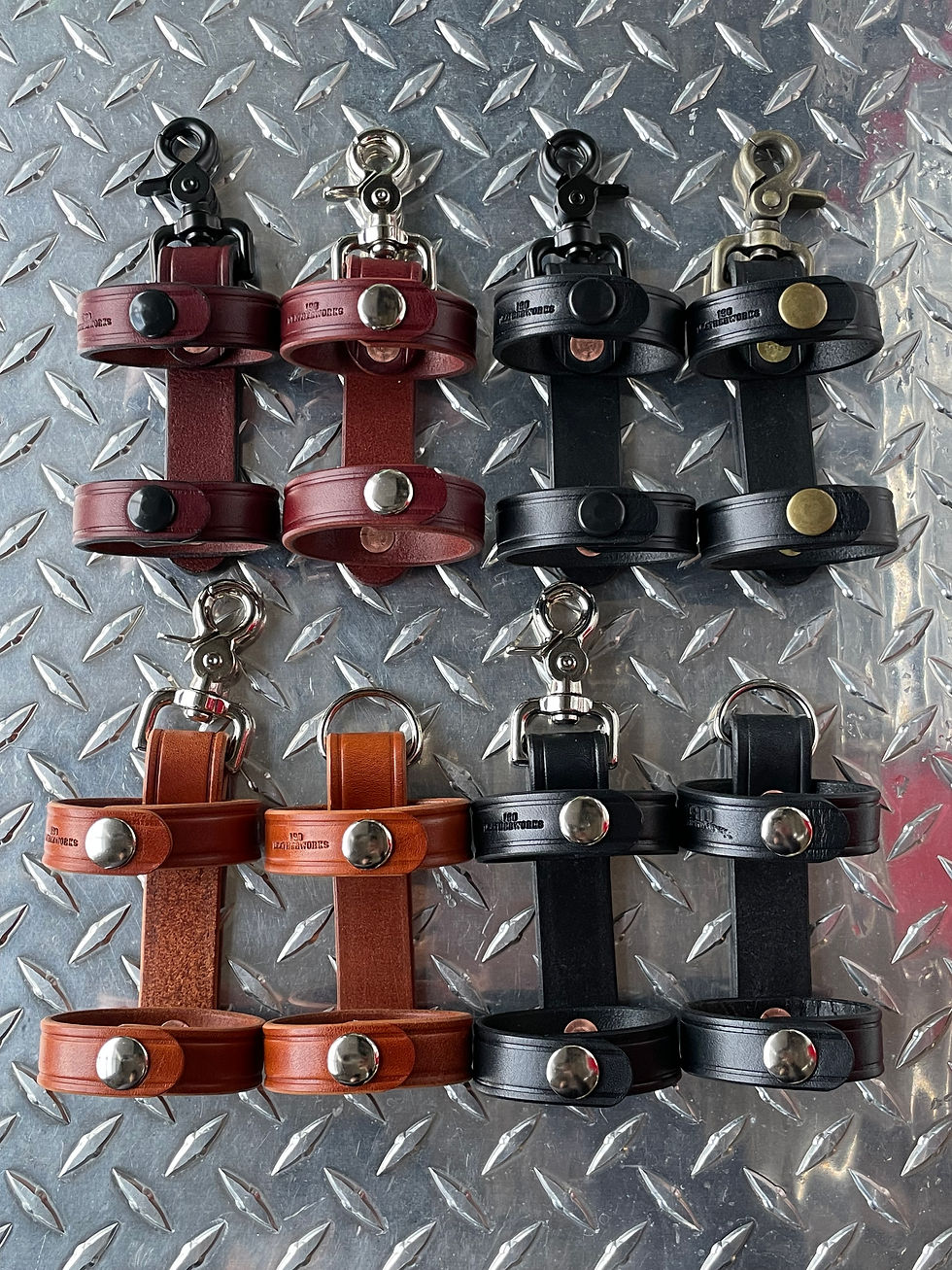 The "Maverick" Inverted Flashlight Holder | 190leatherworks