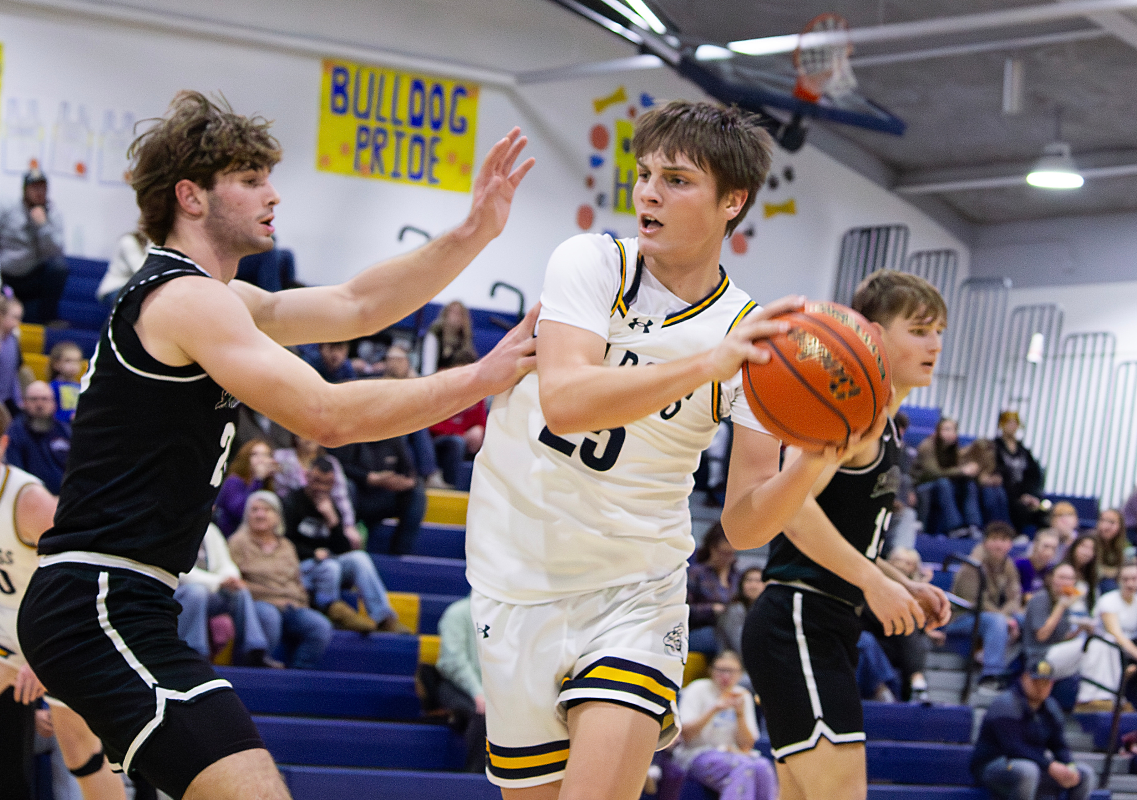 2B Boys Basketball Displays Grit and Rivalry | Statesman-Examiner ...