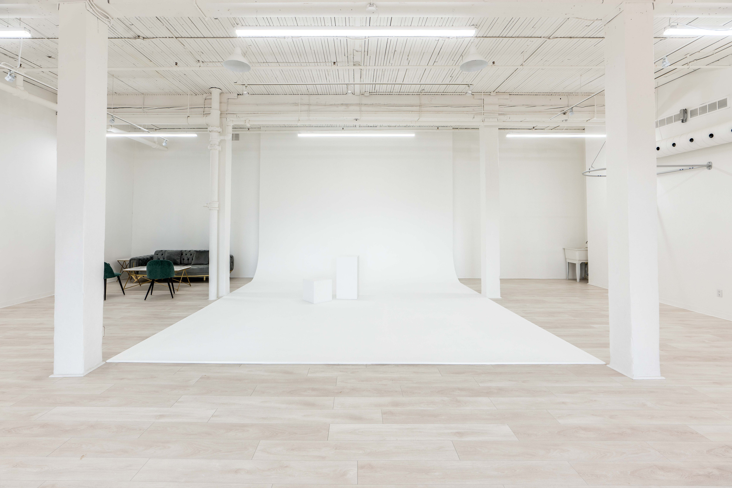 STUDIO PRO (original A+B) | Mild Studios