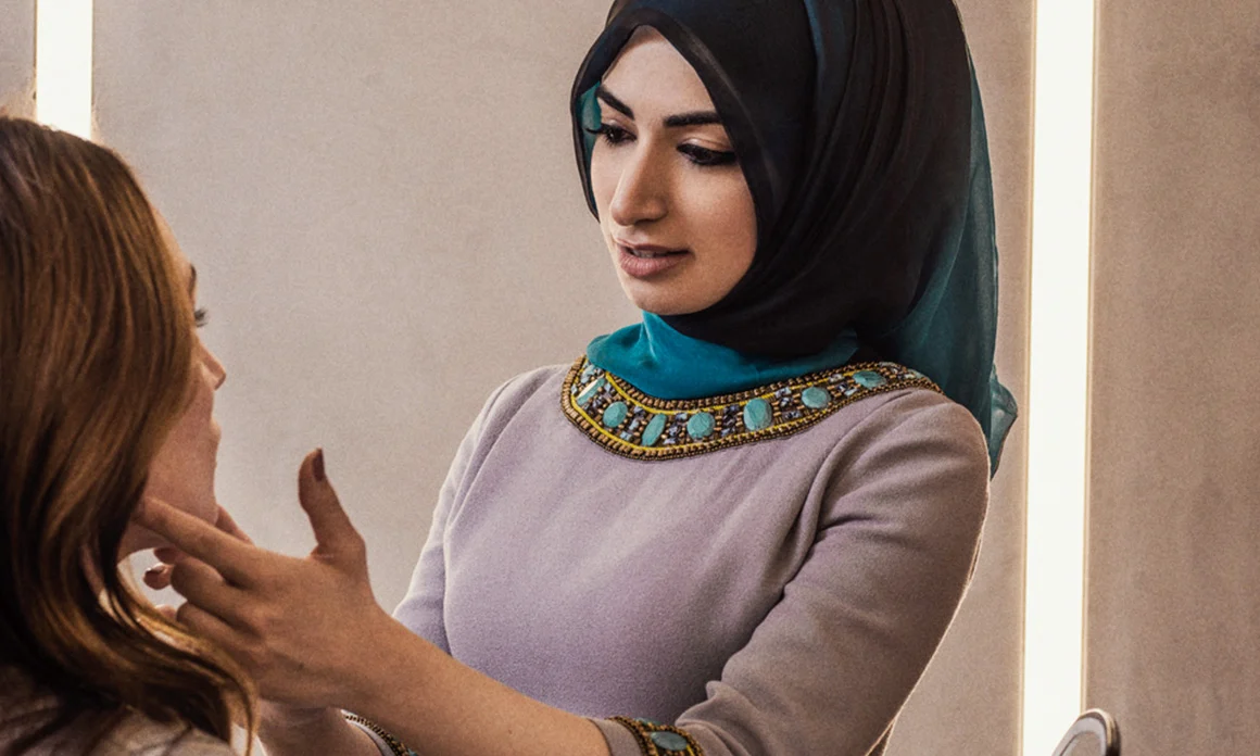 Achieving natural results with Ameela Face