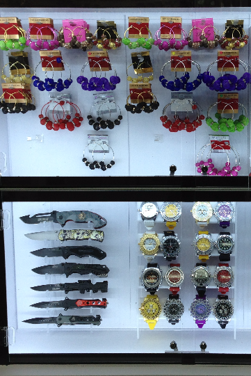 ACRYLIC KNIFE DISPLAYS - ROTATING & LED