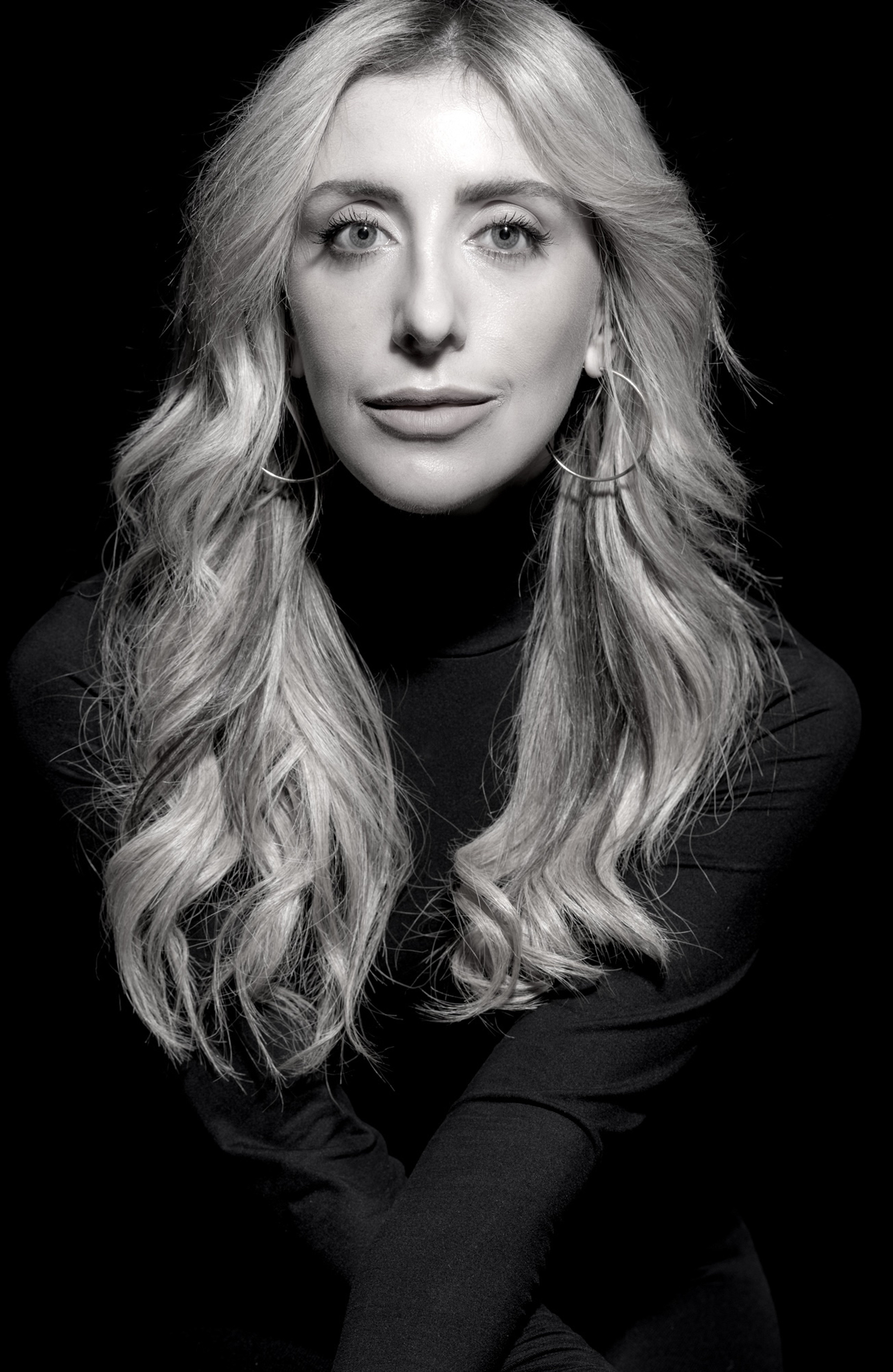 ABOUT | Victoria Stevens