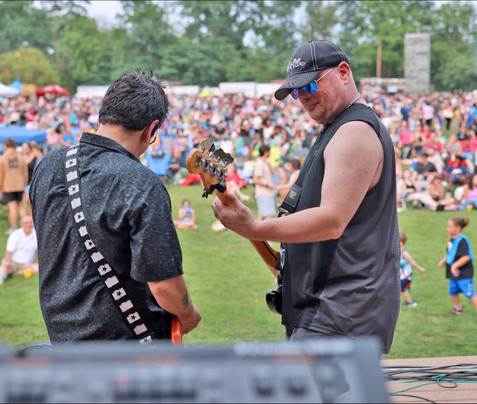 HOME | Screaming Broccoli