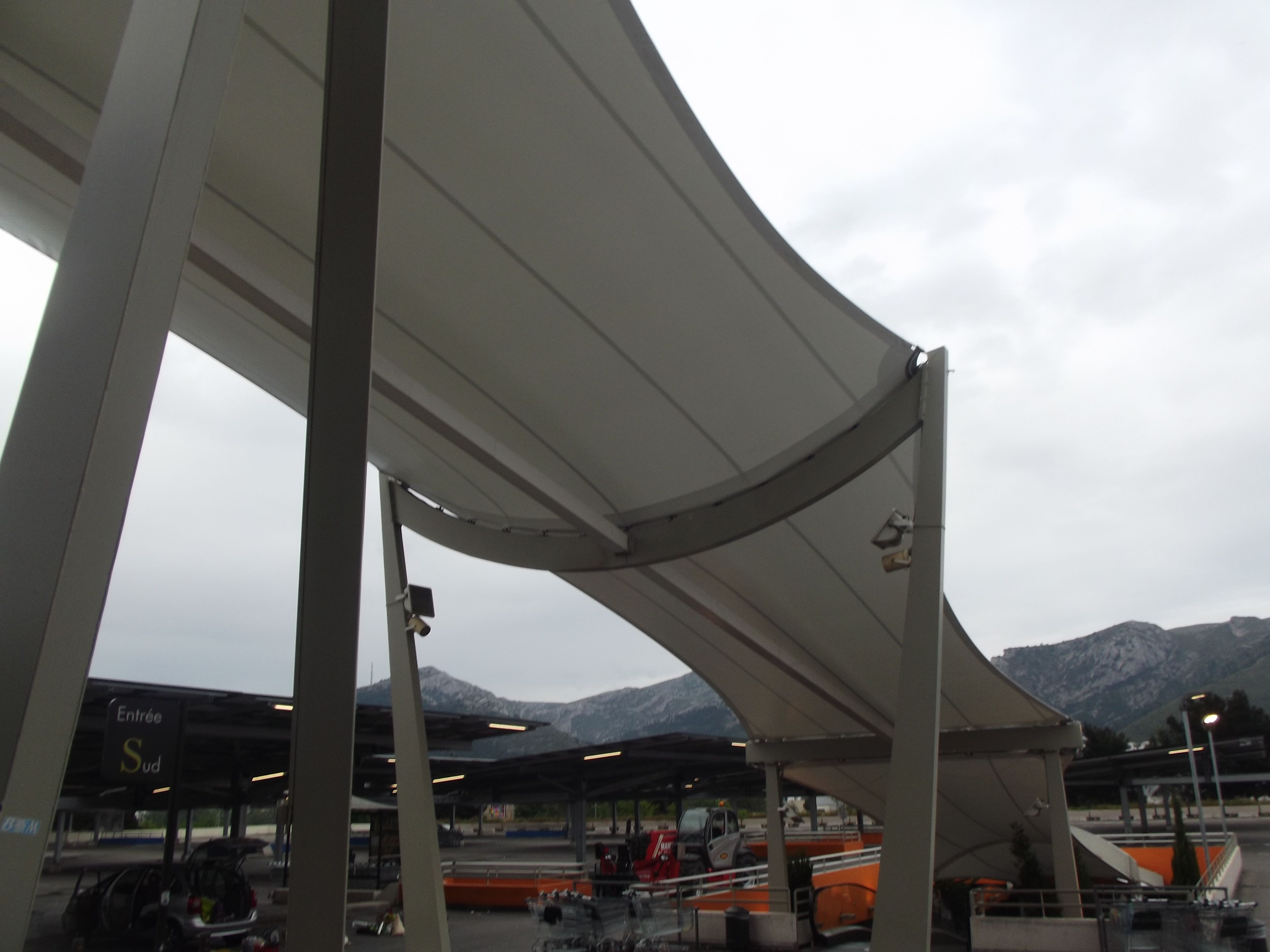 Toiles et structures - Abritez-vous chez nous