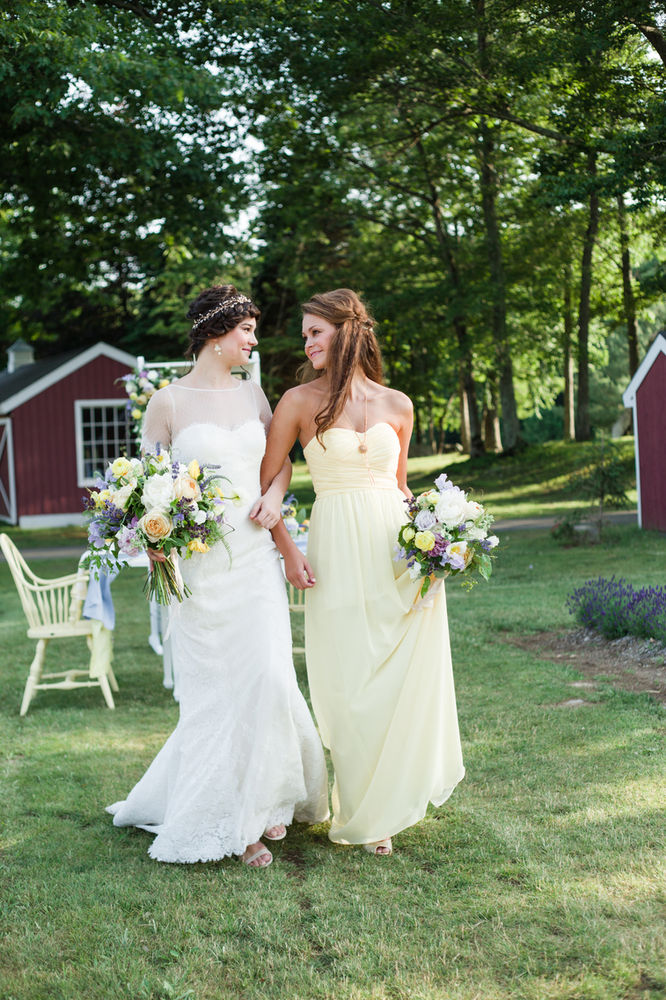 Spring Summer Wedding Bouquets with Garden Style & Classic Style