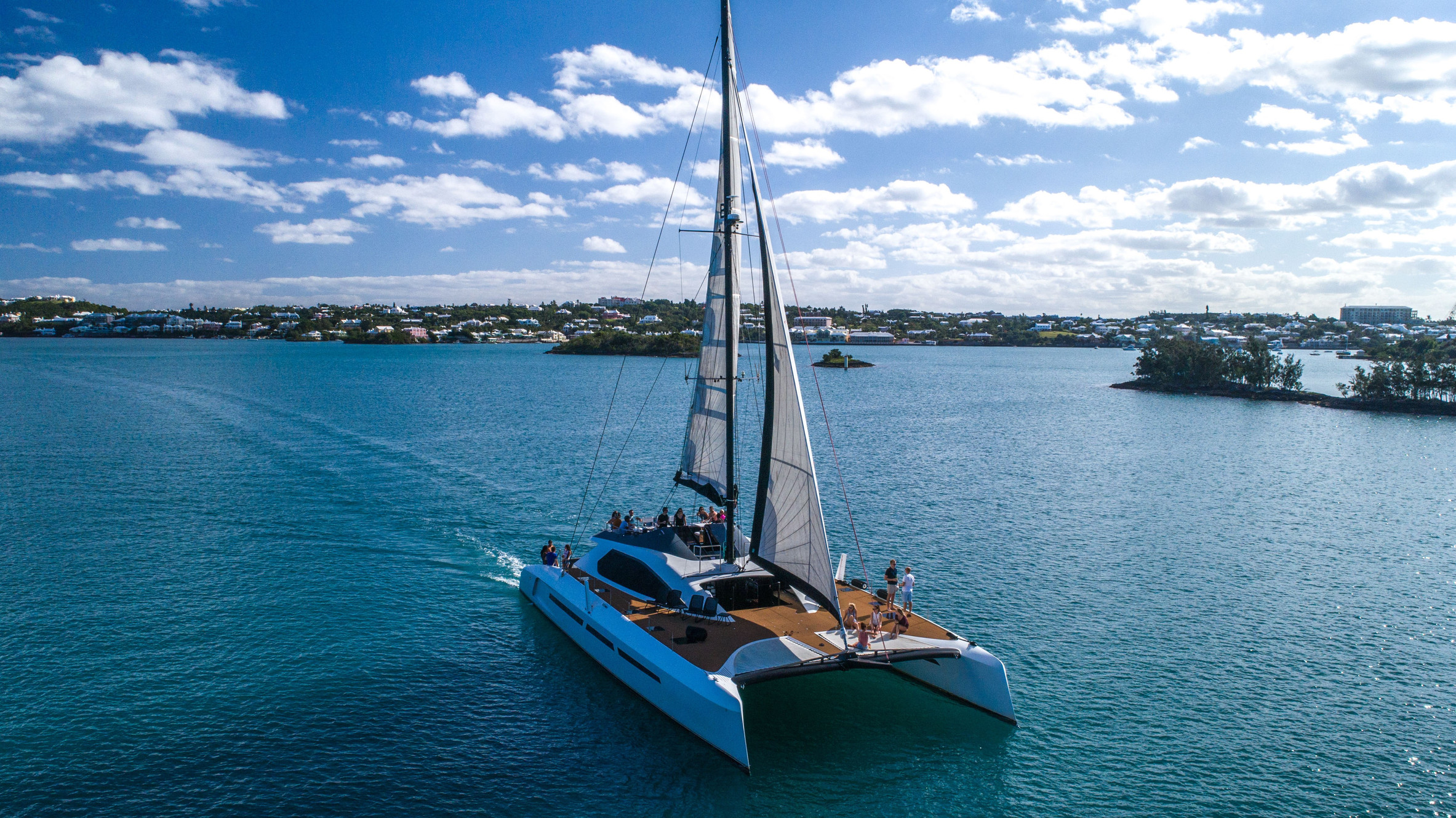 Bermuda Yachts - Luxury Catamaran Charter
