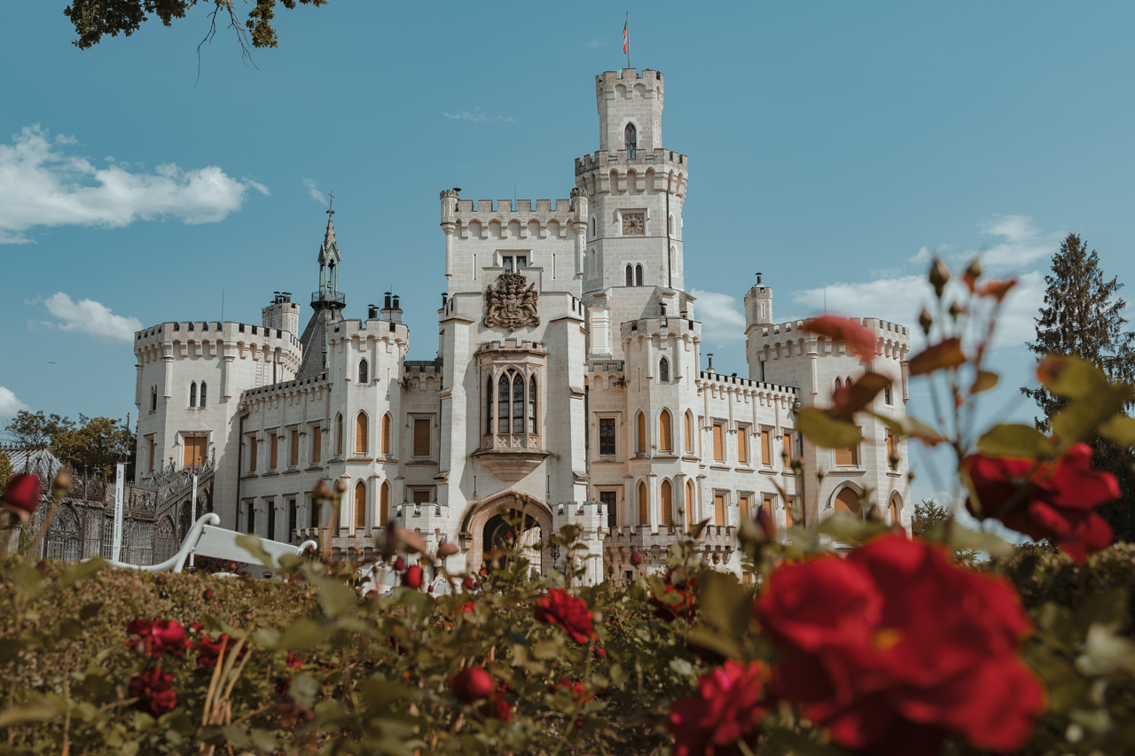 Sights in Budweis - Historic downtown and Hluboká castle