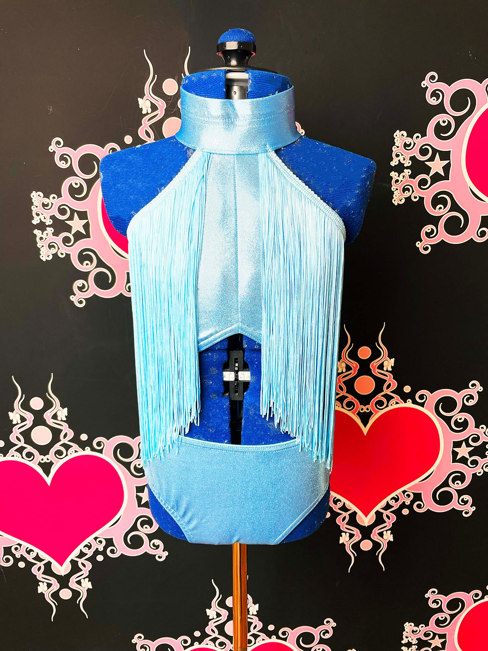 Brand New Costumes | www.posefreestyle.com | England