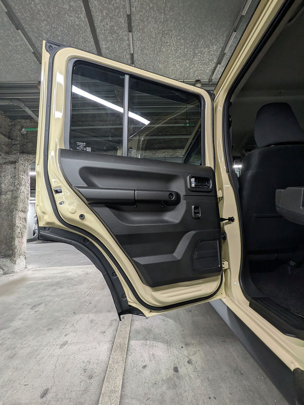 SUZUKI ジムニーノマド