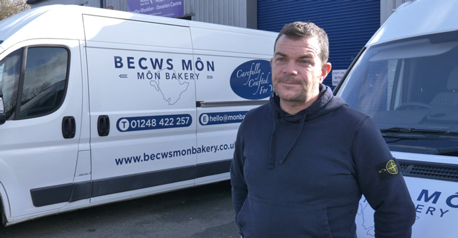 Becws Môn Bakery