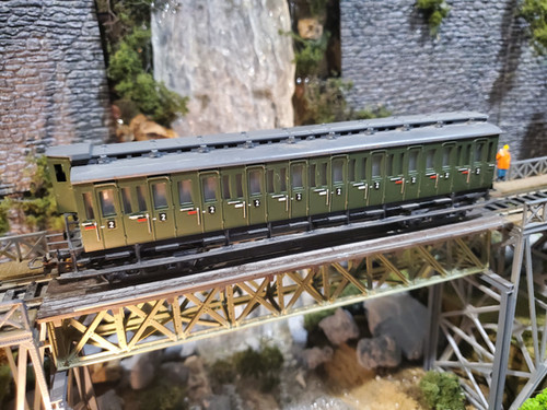 Liliput Passenger Car HO scale DC | Mysite