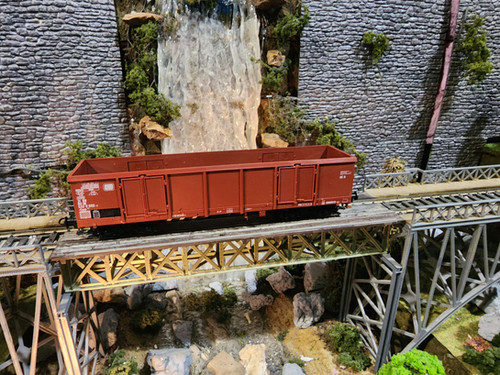 Liliput DB Hopper Car 24400 HO Scale DC | Mysite