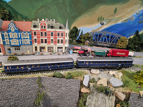 Liliput DB VT 25 Triebwagen 125 03 HO Scale DC | Mysite