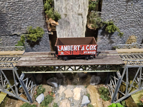 Replica Railways British Lambert and Cox Plank Wagon 13207 OO Scale DC ...