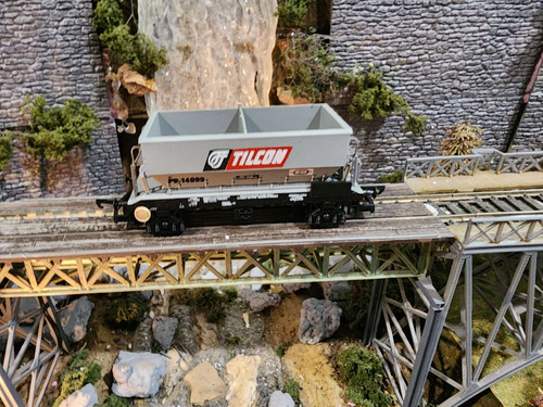 Lima British Tilcon Hopper Car 305638 HO Scale DC | Mysite