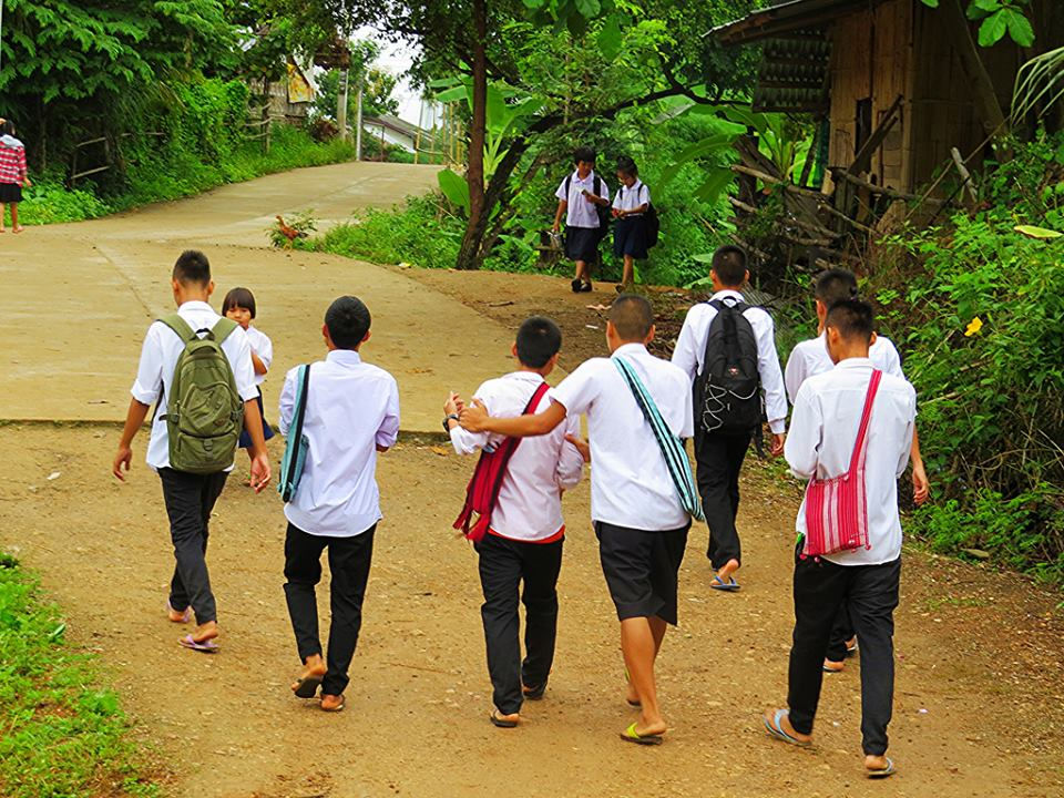 ABOUT | thoo-mweh-khee