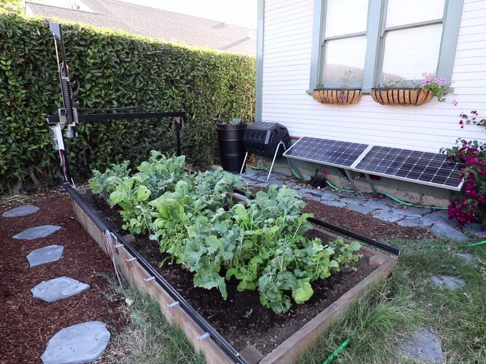 FARMBOT: The open-source robotic planter for your garden
