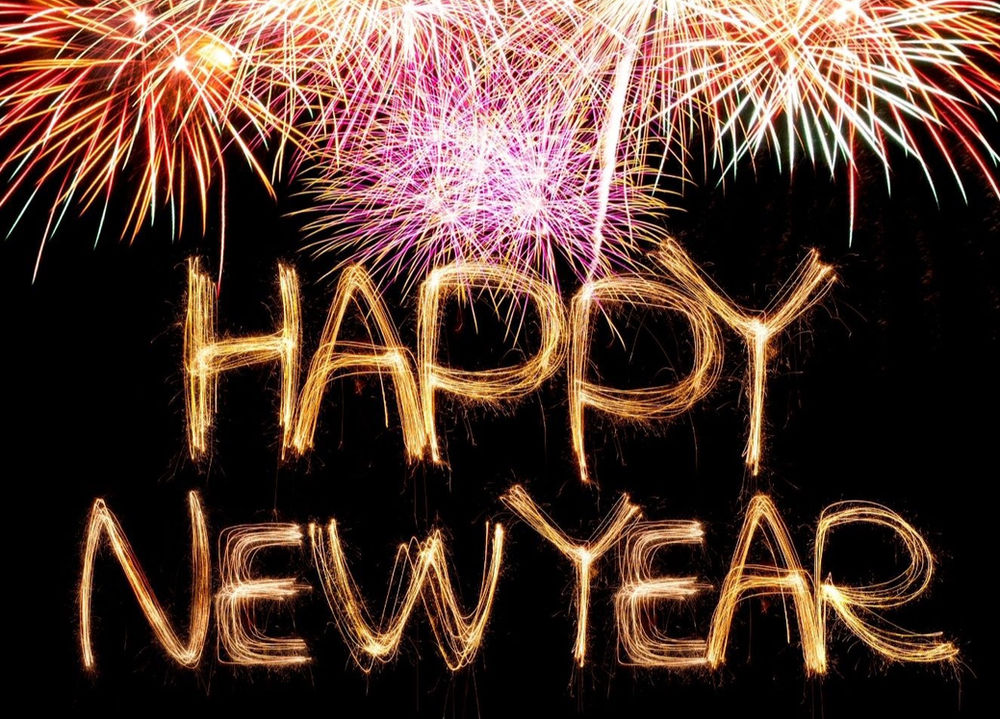 Celebrate the New Year with a Fun Family Time Capsule and Free Printables!