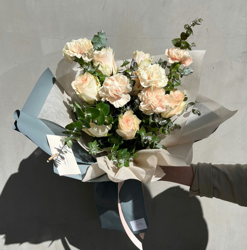 Sending Love | Milly Flower Studio