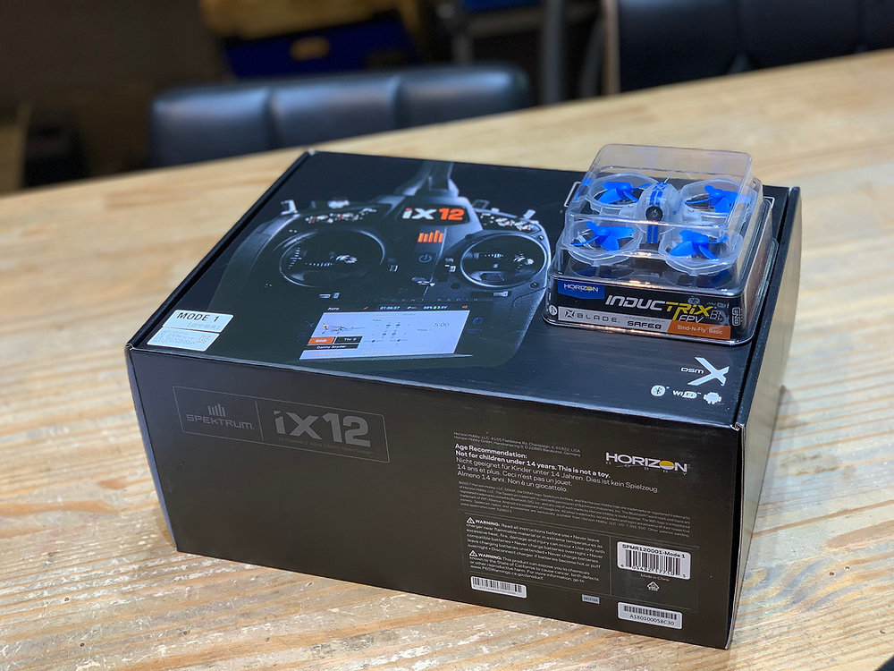 인덕트릭스 FPV(1S, 6채널) + 스팩트럼 IX12 (12채널) 조종기