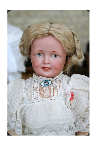 ANTIQUE DOLL HEADS: S158 German; S&H-151"Ingrid" L-P | Dolls & Etc