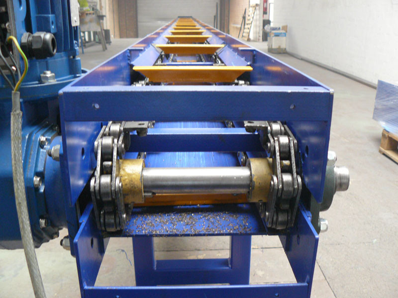 Drag Chain Conveyors - Central Conveyors