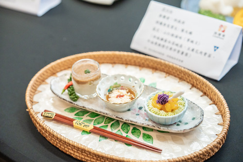 邱燕萍 -「食得喜」樂齡美食烹飪大賽2024決賽作品 HIEW Yin Ping – Care Food Cooking ...