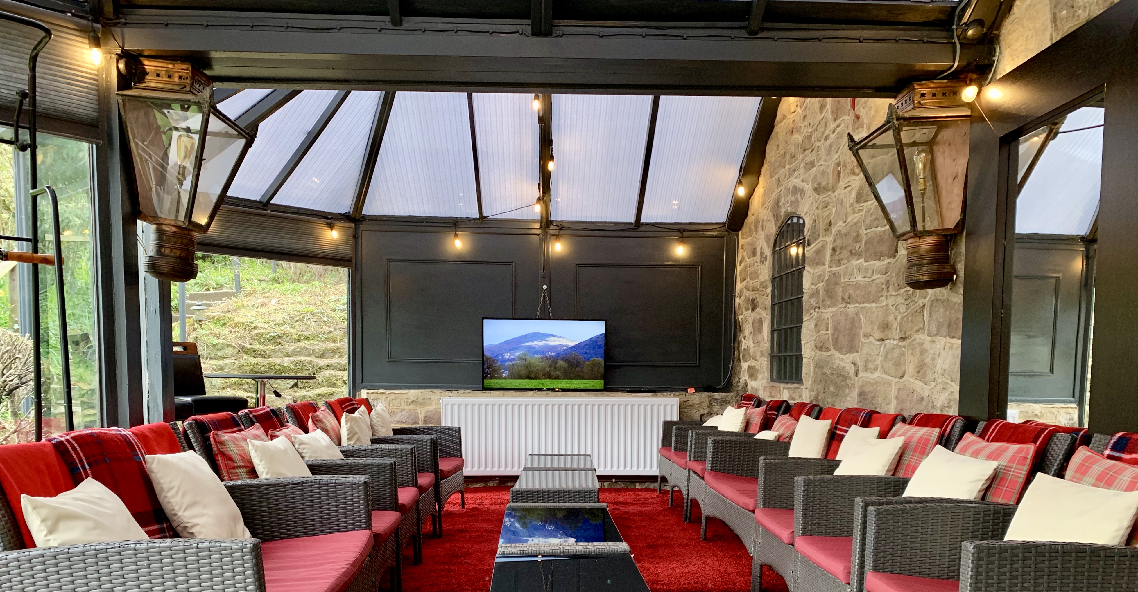 Riber Hall Stables | Matlock | Sleeps 20 | Peak District Accomodation