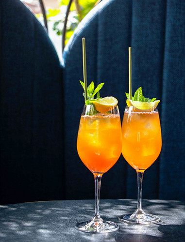 East 8 Hold-Up | Cocktails N History