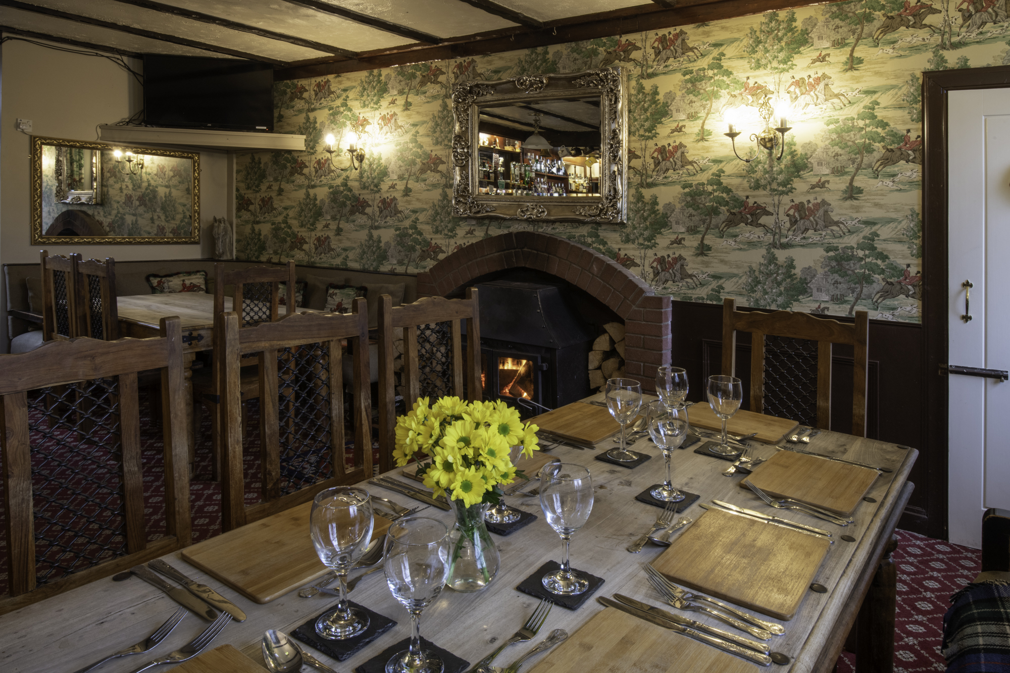Dining | The Plough Hotel