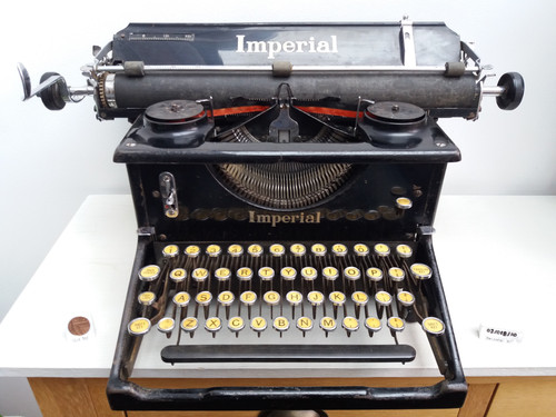 1930 Imperial Model 50 Typewriter | Glenns Antique Shop