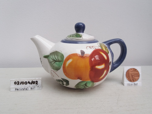 Oneida Fruit Teapot | Glenns Antique Shop