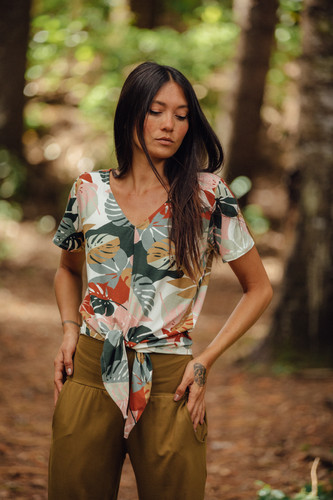 Kahala Top in Panama | vermilli-hawaii