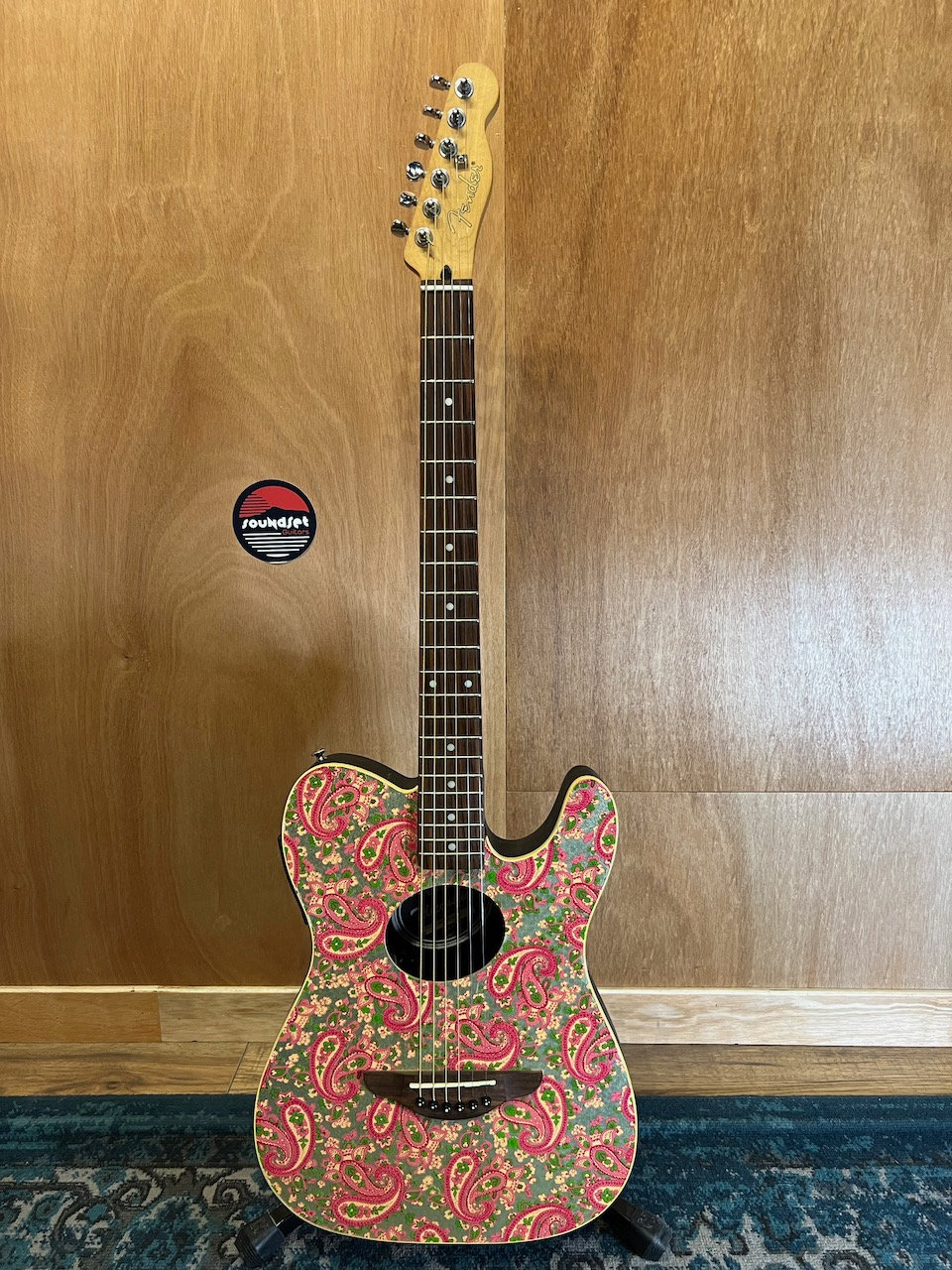 Soundset Guitars / guitares acoustiques / Fender Telecoustic