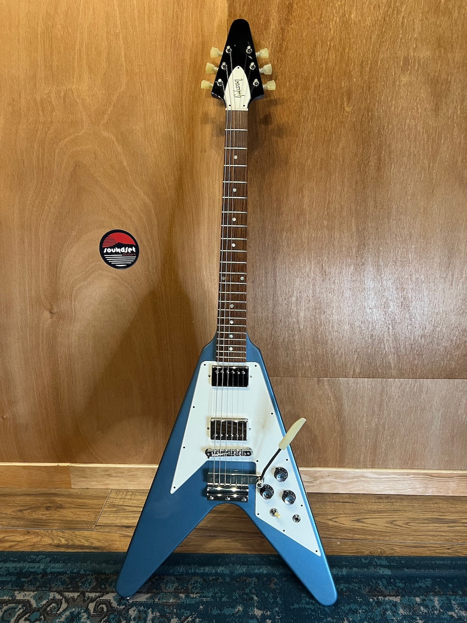 Soundset Guitars / Guitares électriques / Gibson Flying V 1967 Reissue ...