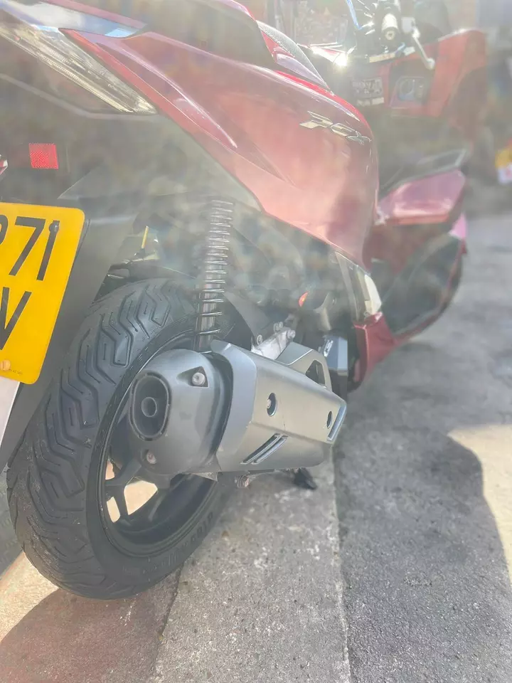 Honda PCX125 - Red - 2022 | Vr Motorcycle Ltd