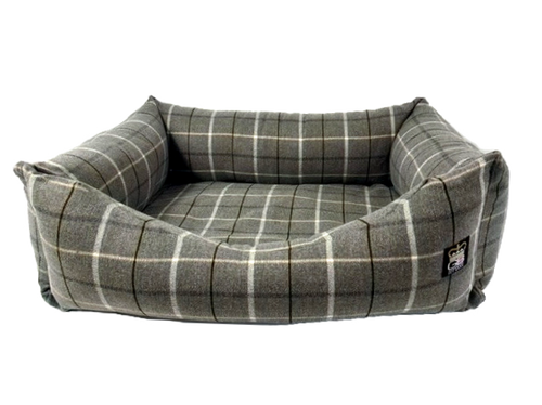 Deluxe Memory Foam Dog Settee Various Sizes | dogdreamer