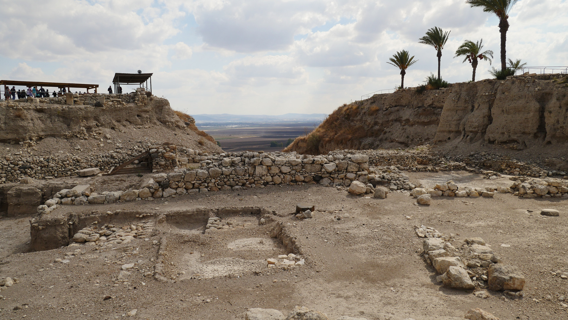 Videos & Resources About The Holy Land by HolyLandSite.com