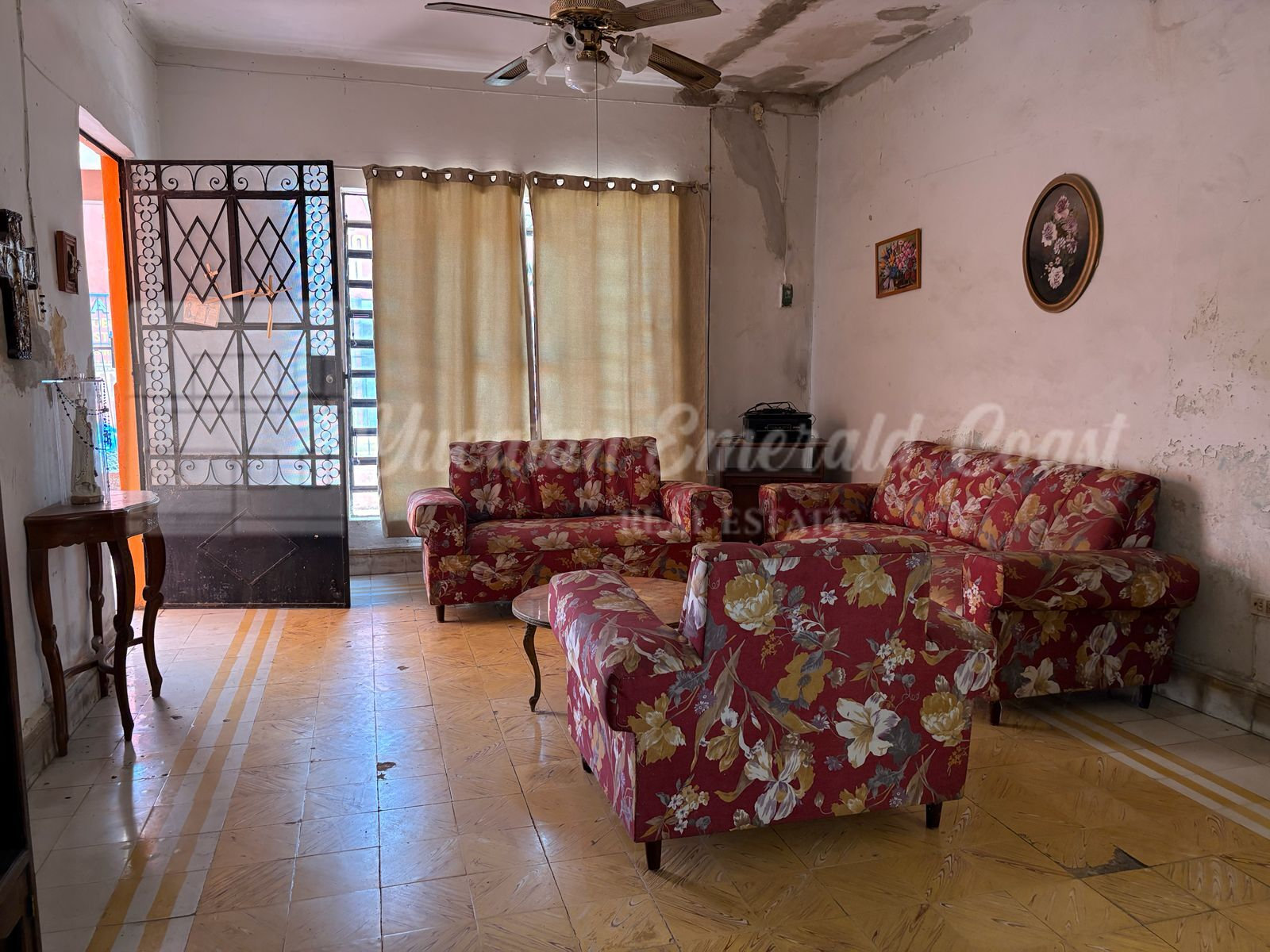 Fixer-upper in Barrio de Santa Ana