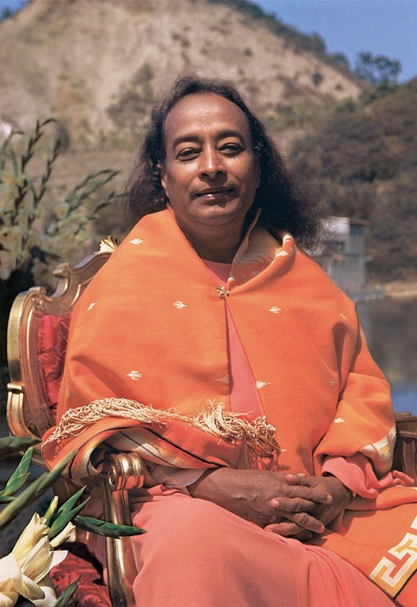 RECORDANDO A PARAMAHAMSA YOGANANDA - UNA VIDA DE AMOR Y LIBERACIÓN por ...