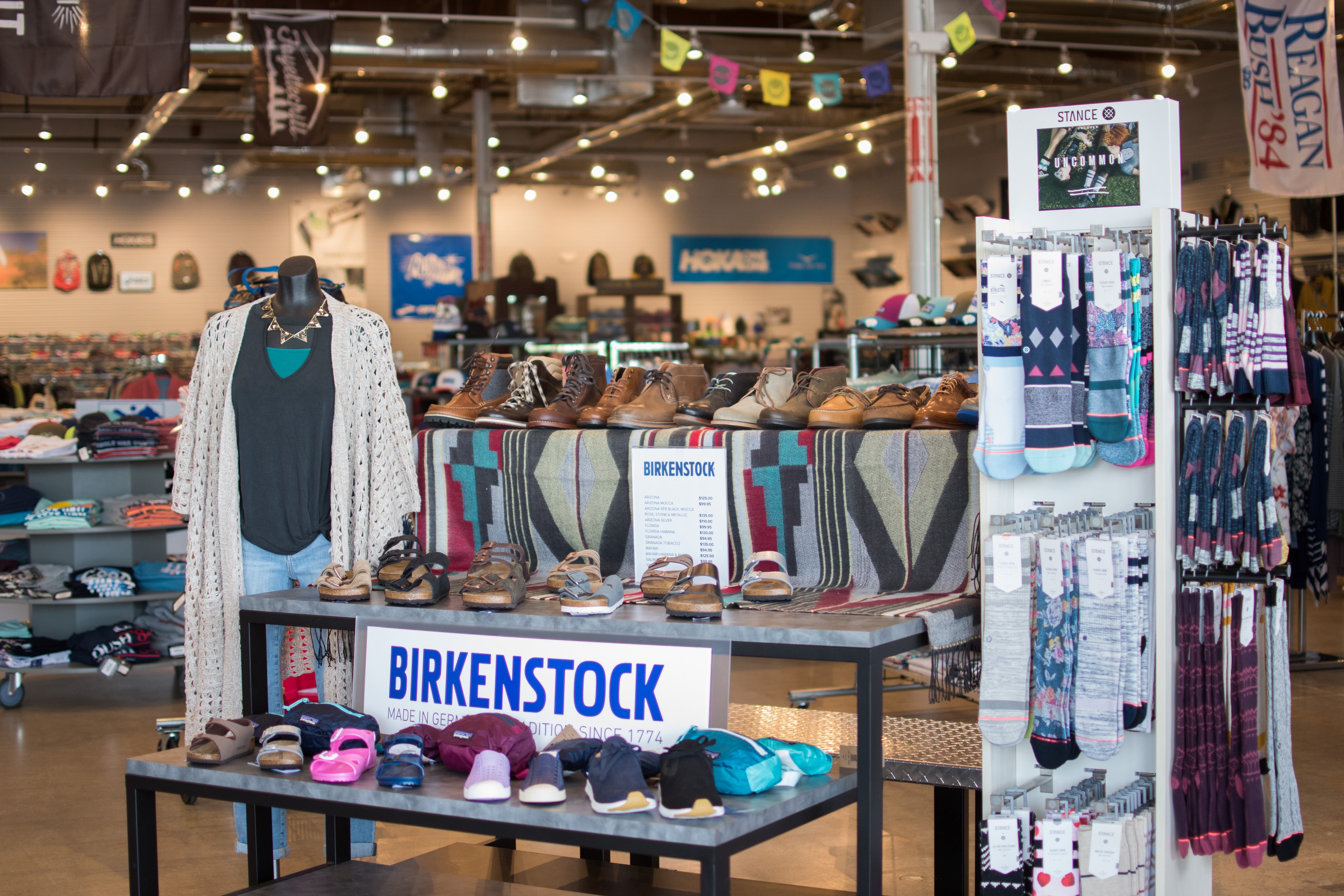 Racquet & Jog | Running | Outdoor | Lifestlye