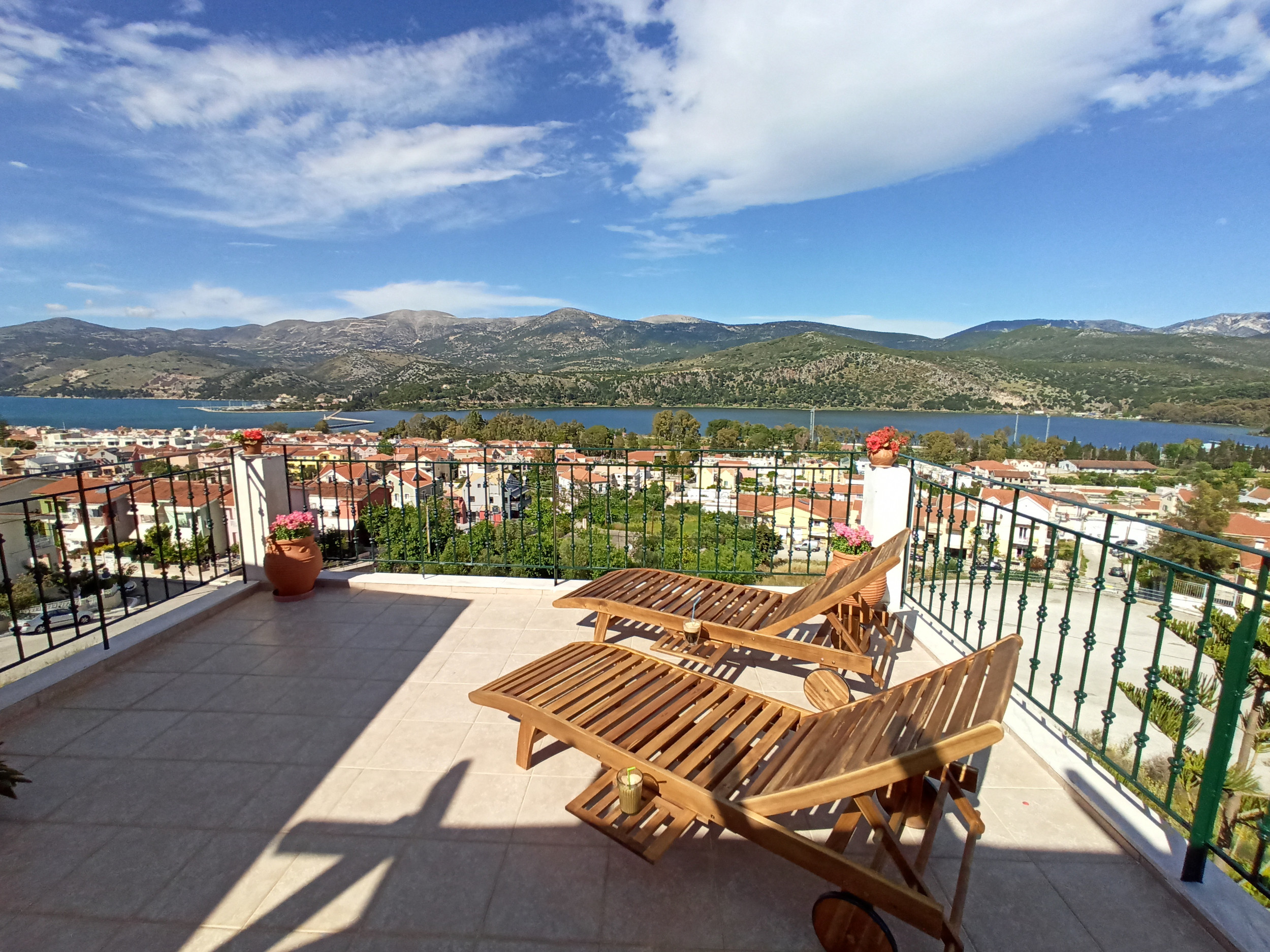 Nefeli seaview apartment | Argostoli Apartments