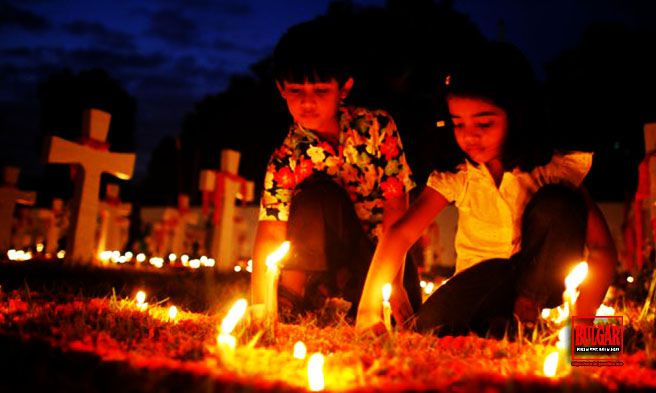 Kahulugan ng pagsisindi ng kandila, pag-aalay ng pagkain etc... Mga ...