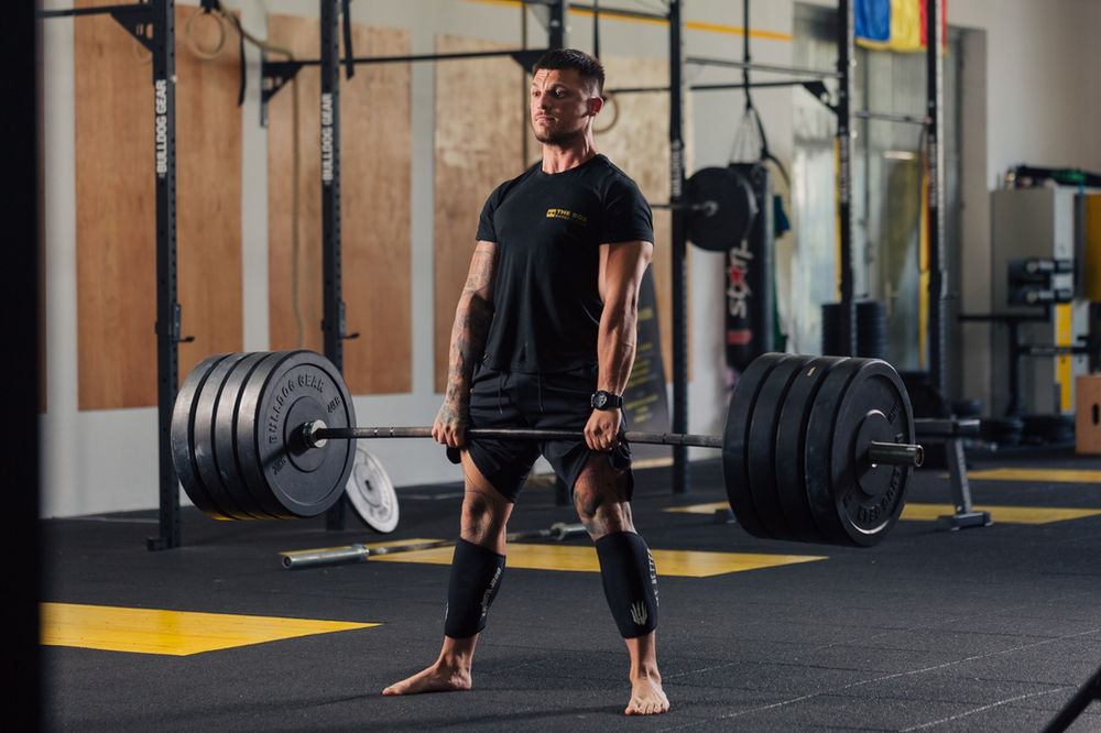 Round back and deadlift