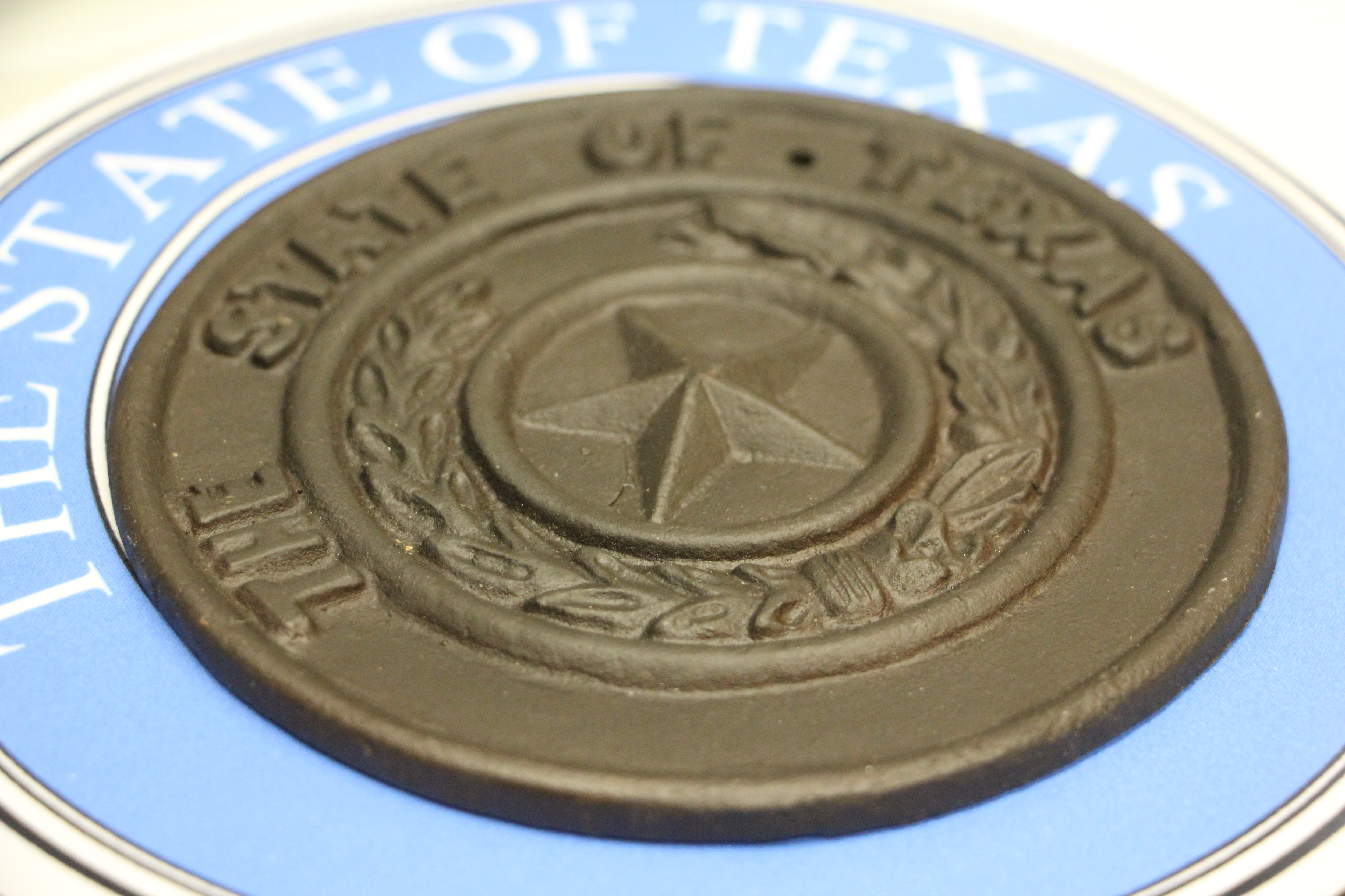 Cast Iron State of Texas Seal | lonestarherogear