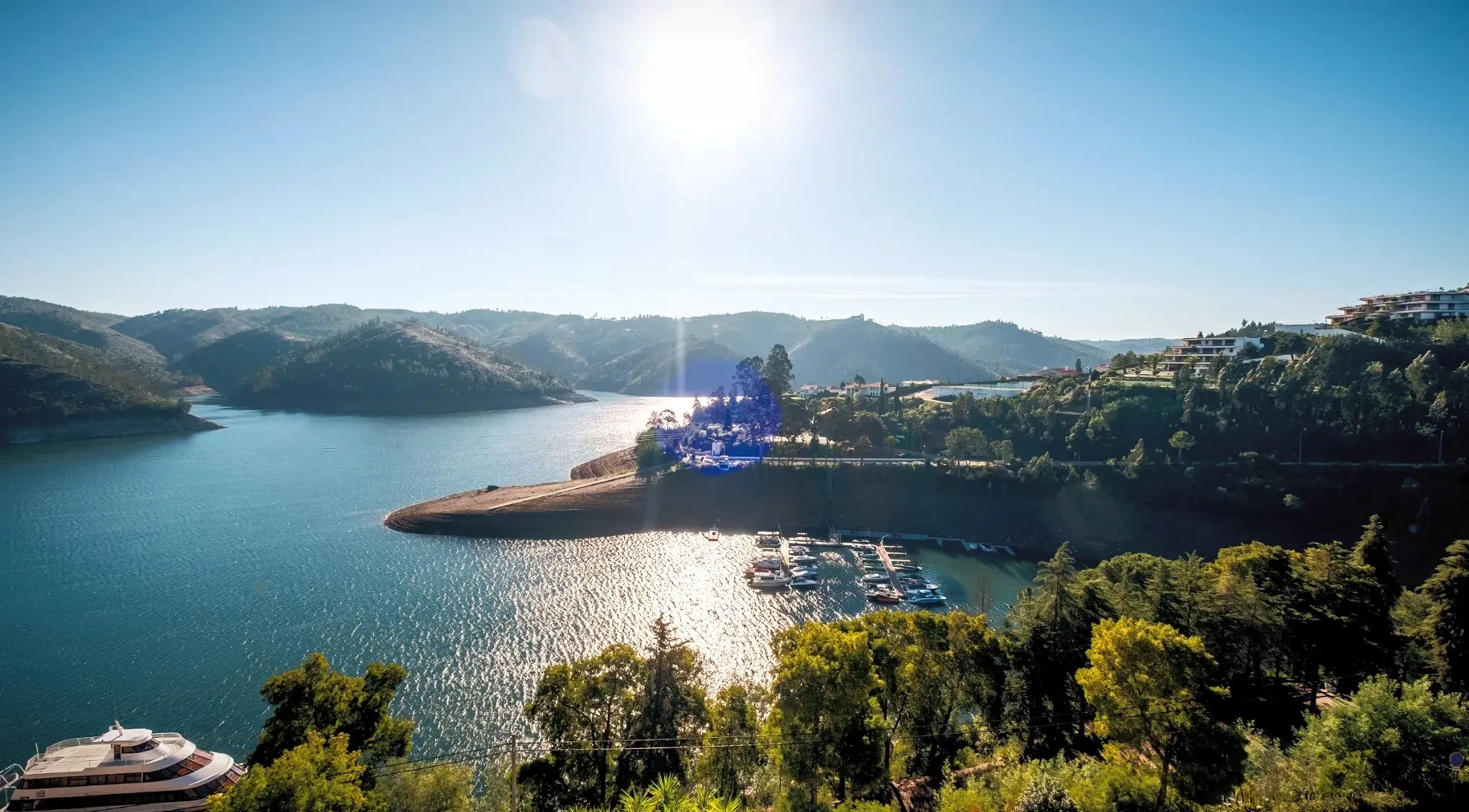 Blue Lake House | Stunning view, Pool, Sauna & Gym